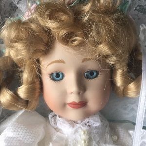 Soft Expressions | Toys | Vintage Soft Impressions Porcelain Doll ...